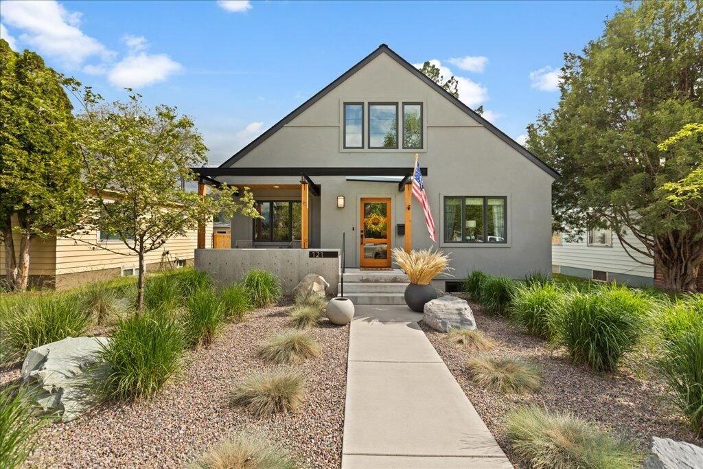 121 N Ave W, Missoula, MT 59801 - See Est. Value, Schools & More