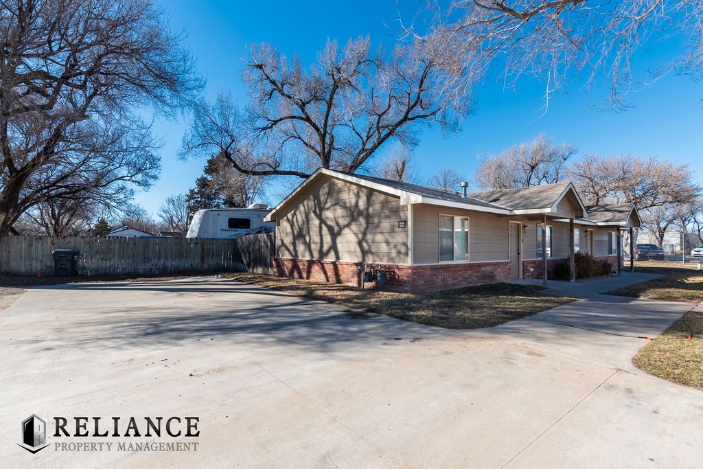 4256 W Newell St, Wichita, KS 67212 - See Est. Value, Schools & More