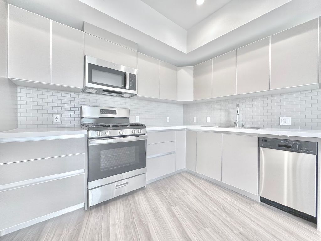 838 S La Brea Ave #501, Los Angeles, CA 90036 - See Est. Value, Schools ...