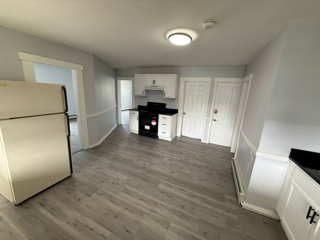 32 Worcester St #2, Southbridge, MA 01550 | Trulia