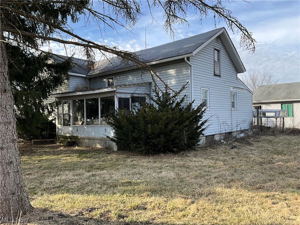 34880 Law Rd, Grafton, OH 44044 - See Est. Value, Schools & More