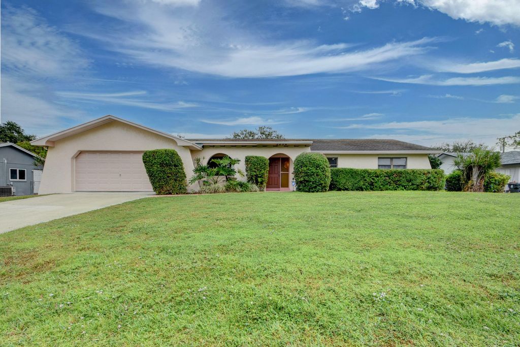 3250 Pebble Beach Drive, Lake Worth, FL 33467 - See Est. Value, Schools ...