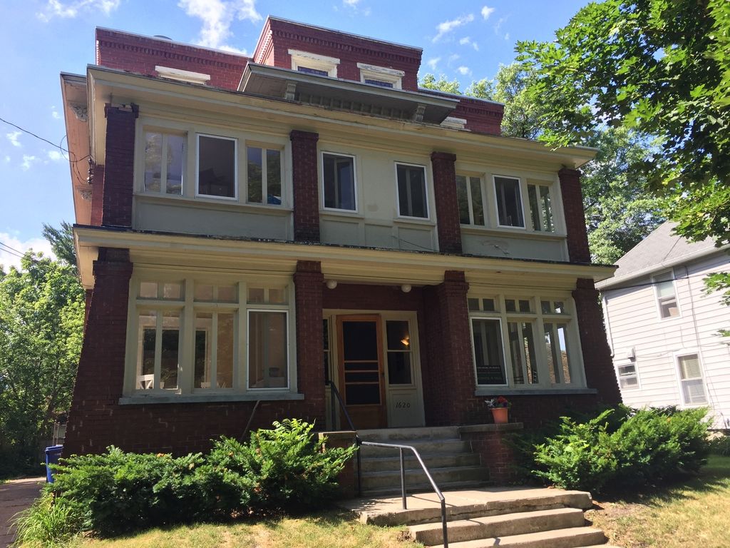 1620-1622 Sherman St E #1E, Grand Rapids, MI 49506 - See Est. Value ...