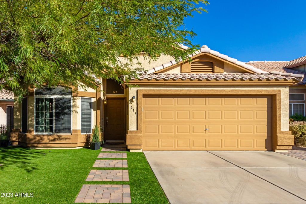 943 N Albert Dr, Chandler, AZ 85226 - See Est. Value, Schools & More