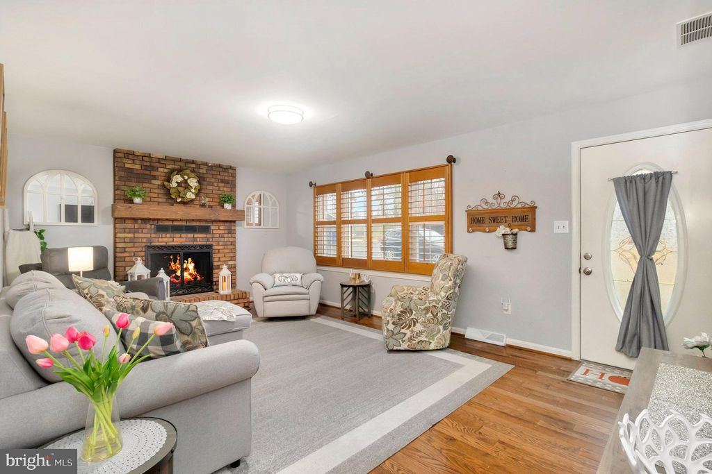 5232 Sumerduck Rd, Sumerduck, VA 22742 | MLS# VAFQ2010708 | Trulia