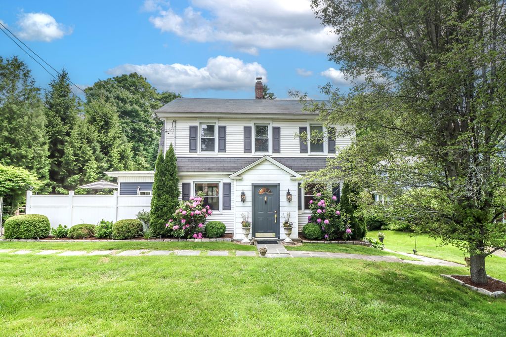 53 North Salem Road, Ridgefield, CT 06877 - See Est. Value, Schools & More