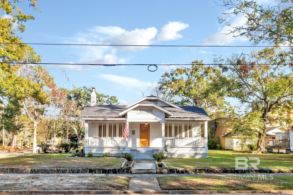 121 Demouy Ave, Mobile, AL 36606 - See Est. Value, Schools & More
