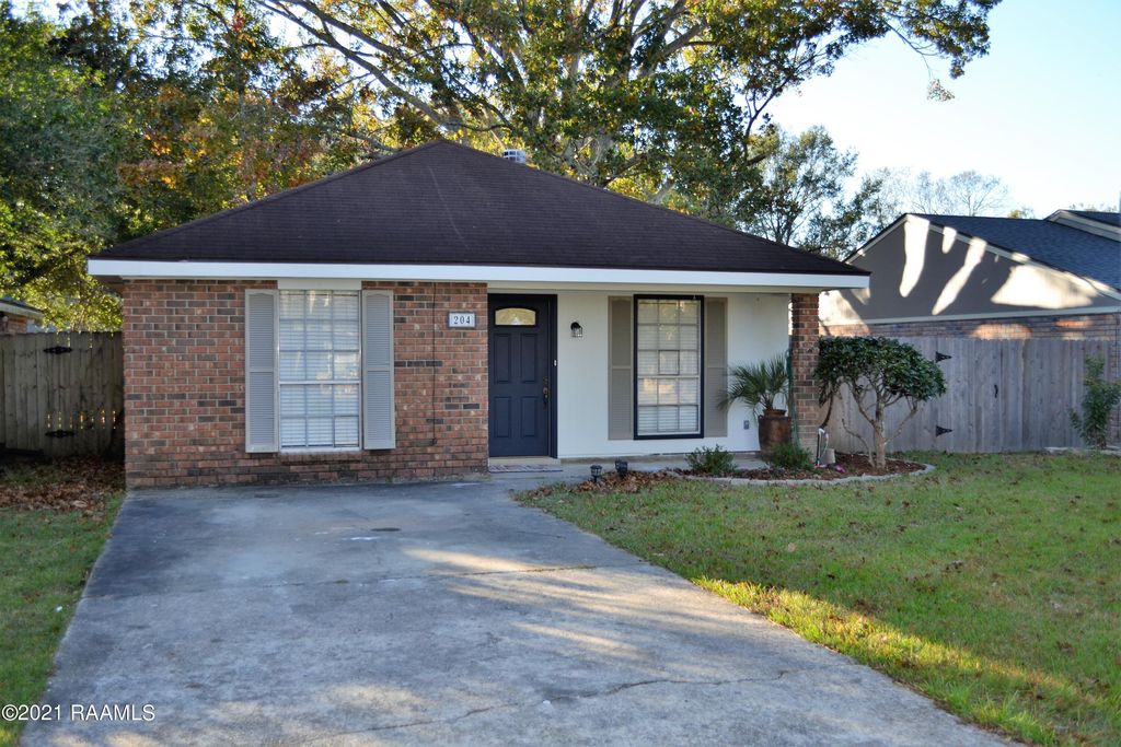 204 Caledonia Dr, Lafayette, LA 70508 - See Est. Value, Schools & More