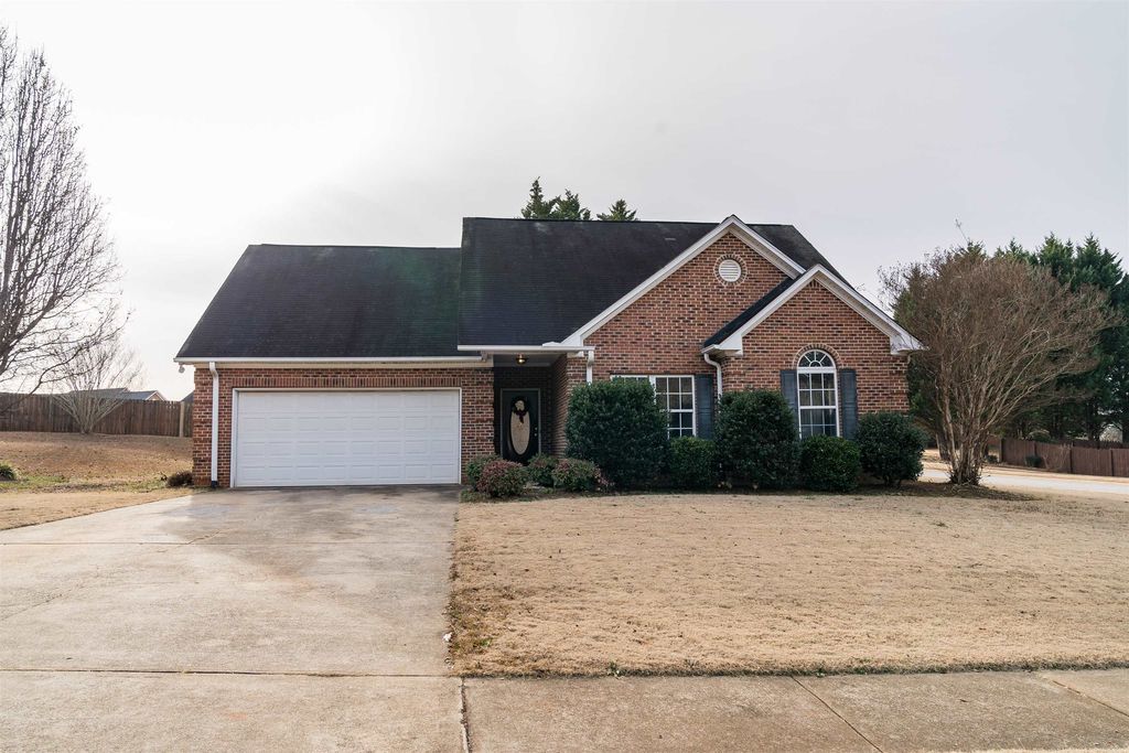 302 N Sweetwater Hills Dr, Moore, SC 29369 - See Est. Value, Schools & More