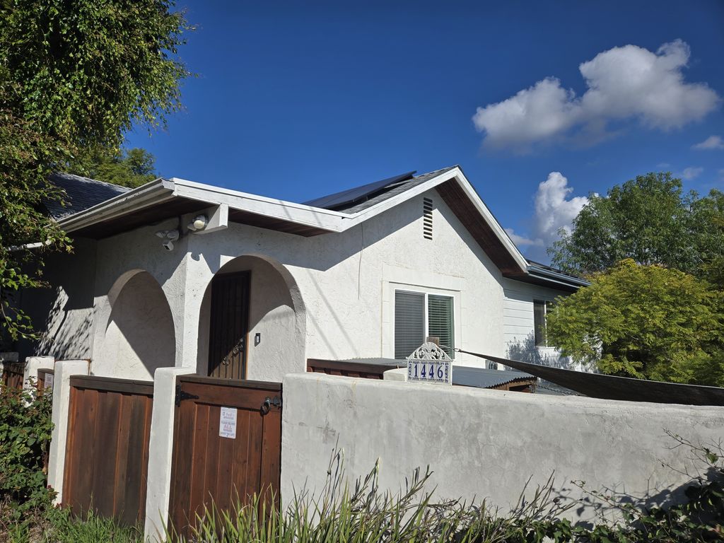 1446 Clarence Dr, Vista, CA 92084 - See Est. Value, Schools & More