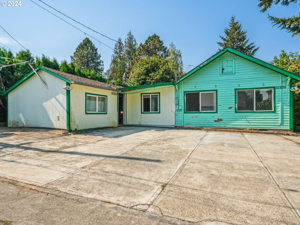 10230 NE Beech St, Portland, OR 97220 - See Est. Value, Schools & More