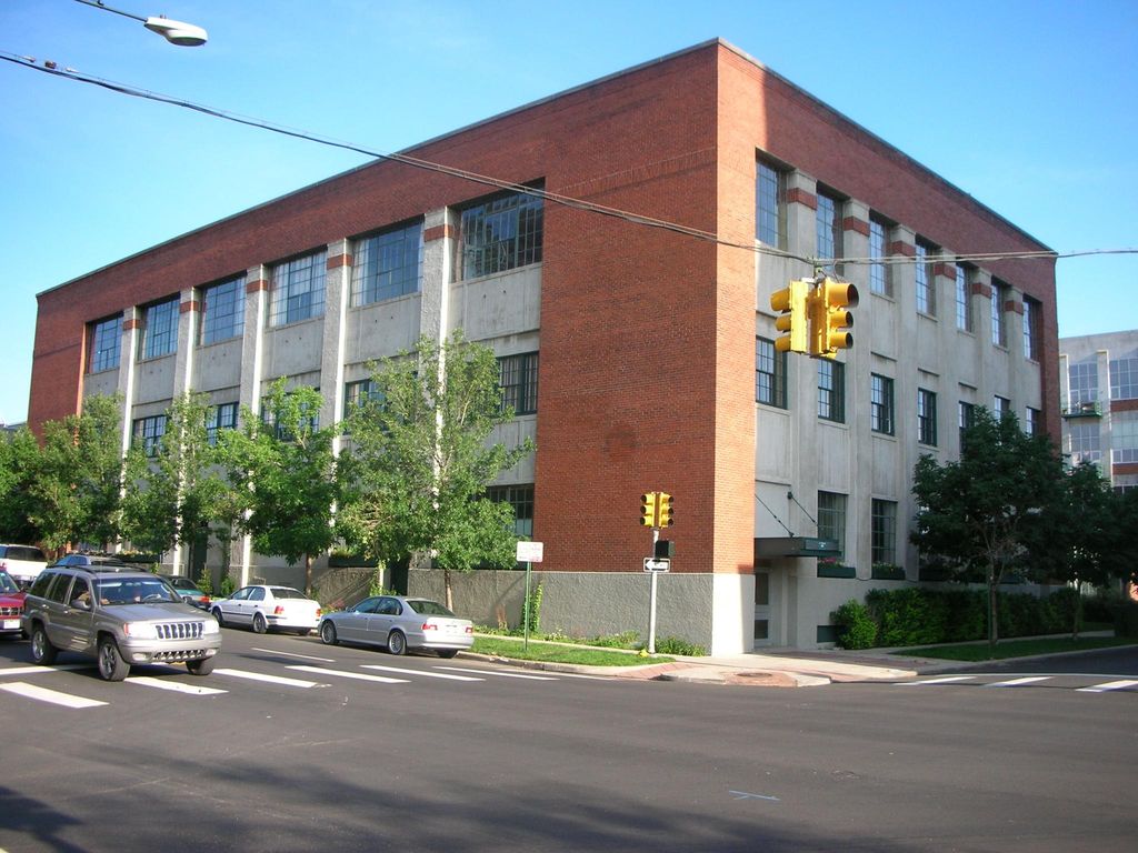 1090 N Cherokee St, Denver, CO 80204 - See Est. Value, Schools & More