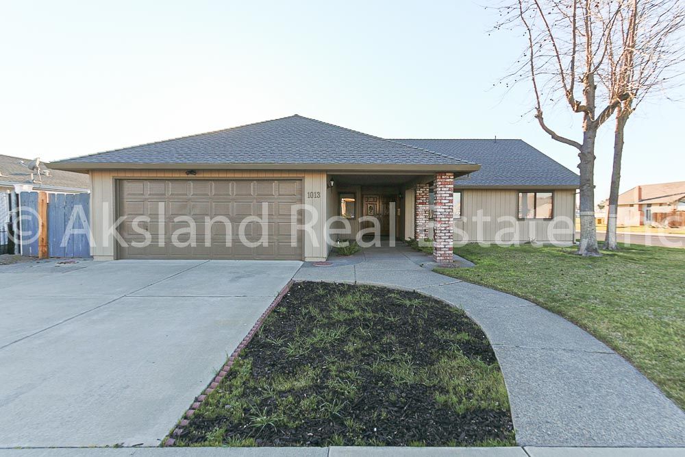 1013 Tokay Ln, Manteca, CA 95337 - See Est. Value, Schools & More