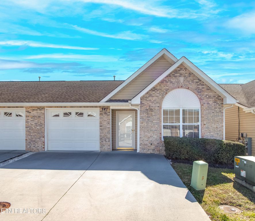 747 High Point Way, Knoxville, TN 37912 - See Est. Value, Schools & More