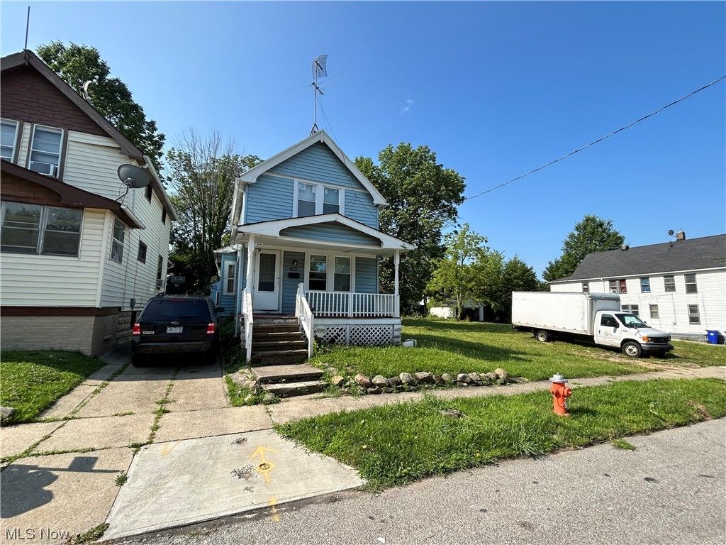 7908 Vineyard Ave, Cleveland, OH 44105 - See Est. Value, Schools & More