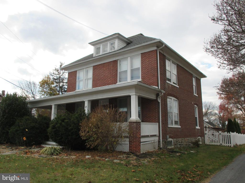 2 N Main St, Jacobus, PA 17407 - See Est. Value, Schools & More