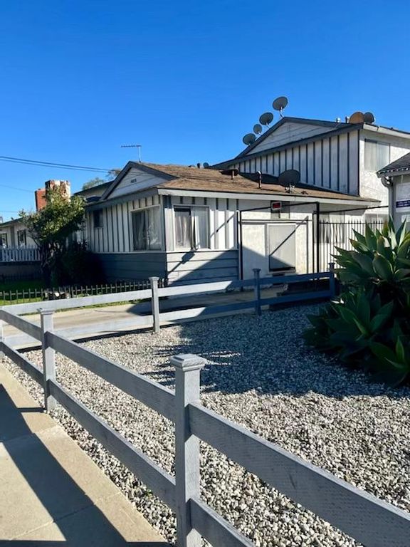 4078 W 142nd St, Hawthorne, CA 90250 - See Est. Value, Schools & More