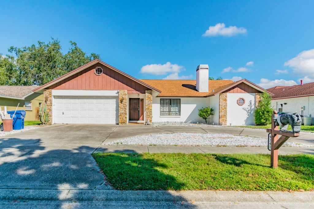 9241 122nd Ter, Largo, FL 33773 - See Est. Value, Schools & More