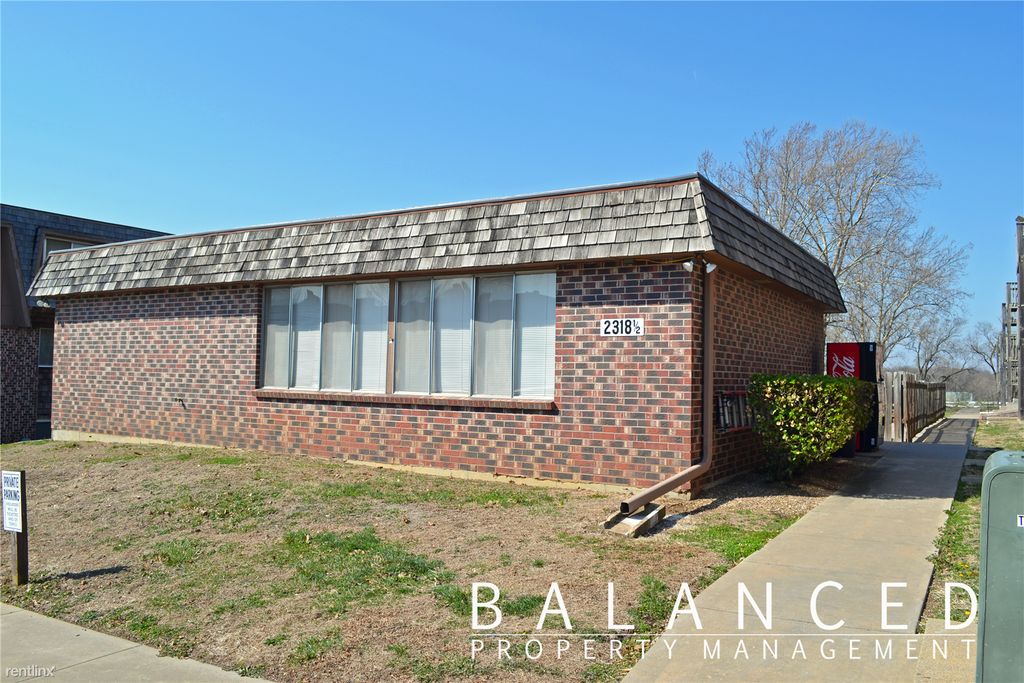 3121 SW Macvicar Ave #102B, Topeka, KS 66611 - See Est. Value, Schools ...