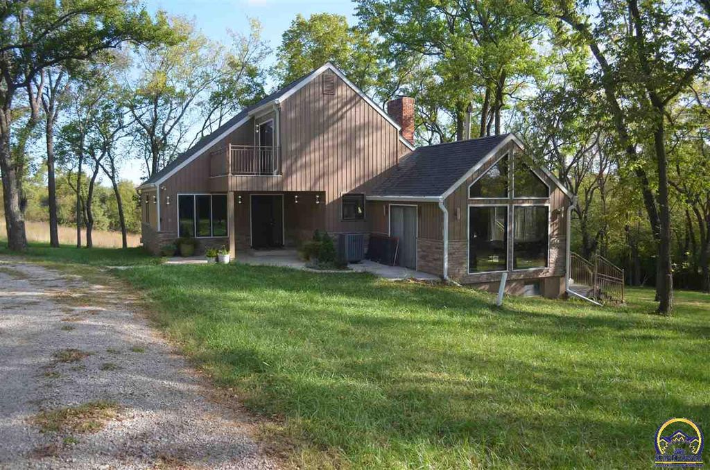 4342 SW Urish Rd, Topeka, KS 66610 | Trulia