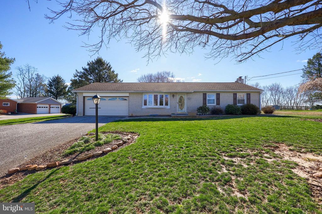 228 Mill St, Fawn Grove, PA 17321 - See Est. Value, Schools & More