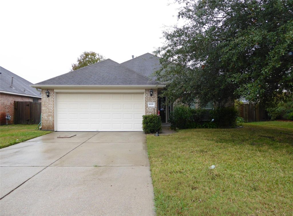 1009 Brazos Ct, League City, TX 77573 - See Est. Value, Schools & More