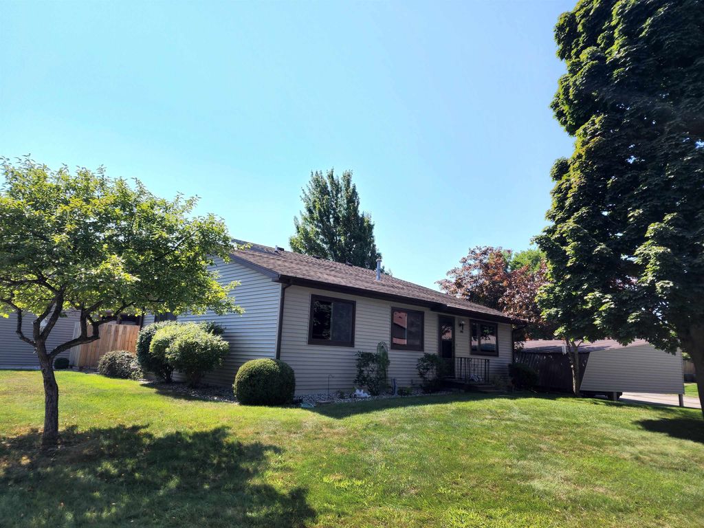 2510 Kirk Point Dr, Midland, MI 48642 - See Est. Value, Schools & More