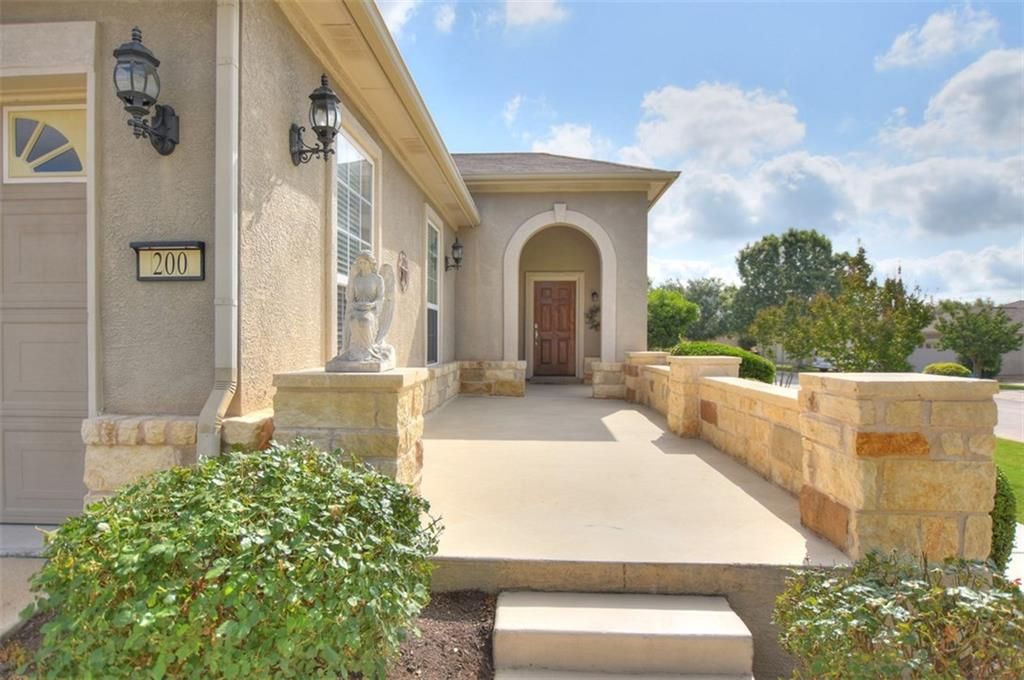 200 Limestone Shoals Ct, Georgetown, TX 78633 - See Est. Value, Schools ...