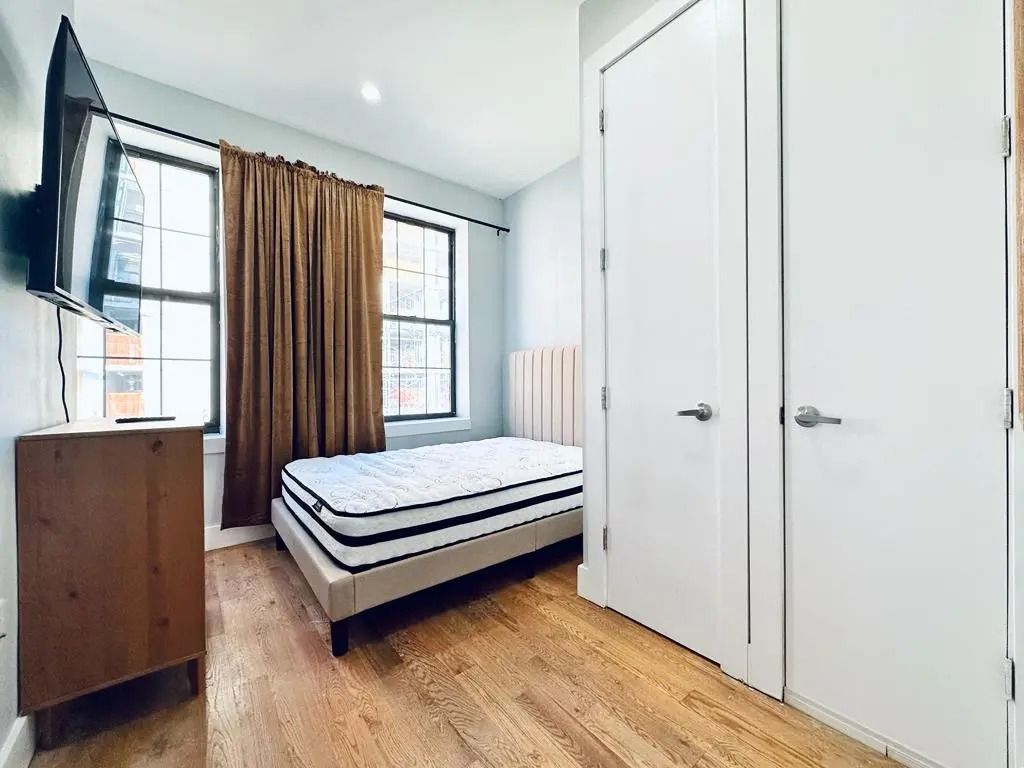 375 Vernon Ave #138-B, Brooklyn, NY 11206 - See Est. Value, Schools & More