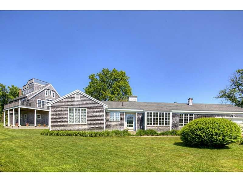 592 Tuckerman Ave, Middletown, RI 02842 - See Est. Value, Schools & More