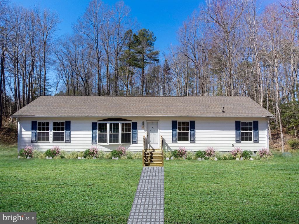 45 Robin Rd, Warsaw, VA 22572 - See Est. Value, Schools & More