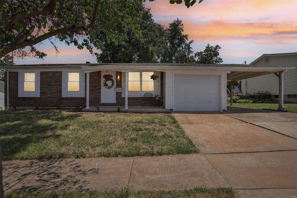 12028 Bobbett Dr, Maryland Heights, MO 63043 - See Est. Value, Schools ...