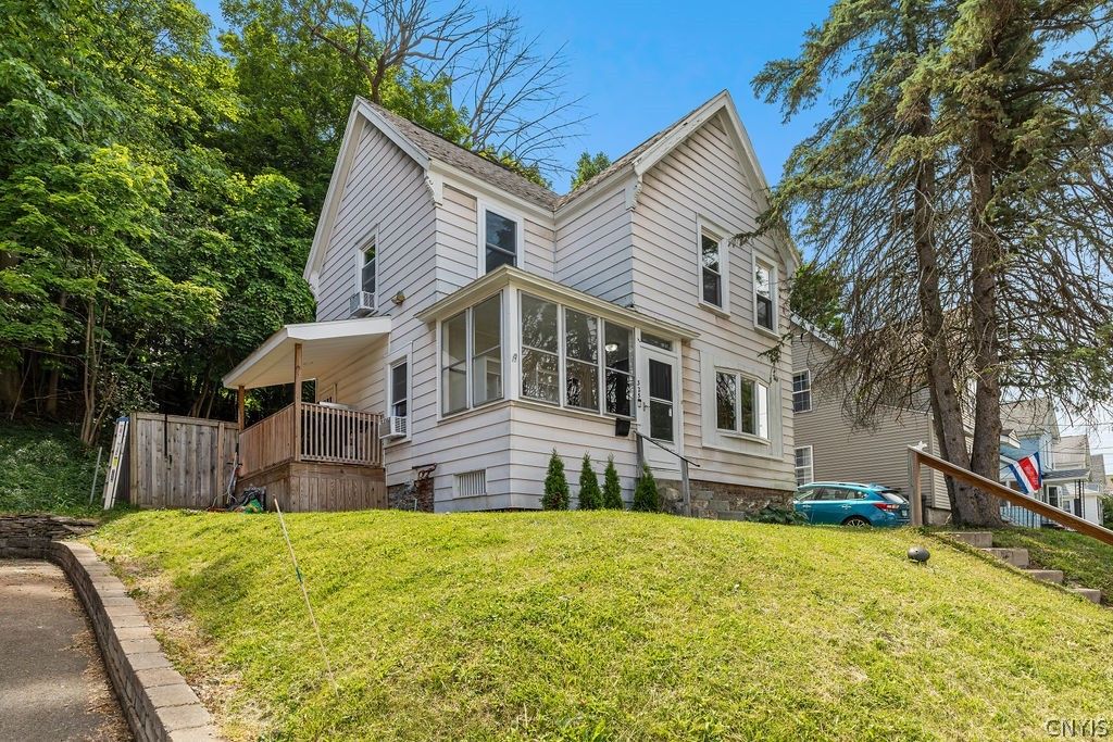 325 Woods Rd, Syracuse, NY 13209 - See Est. Value, Schools & More