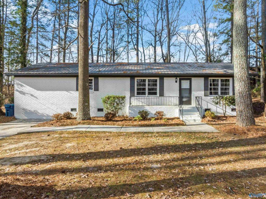 211 Falkner Cir, Boaz, AL 35957 - See Est. Value, Schools & More