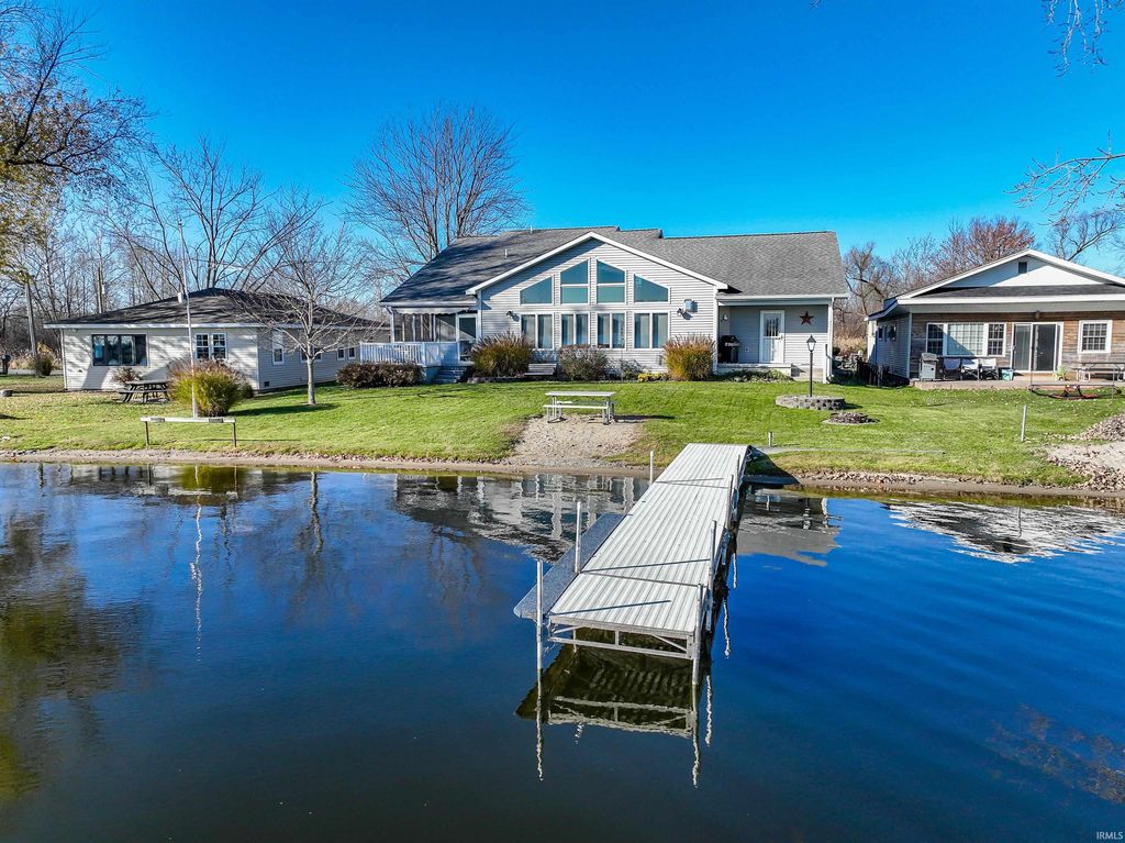 5283 S Highpoint Dr, Albion, IN 46701 - See Est. Value, Schools & More