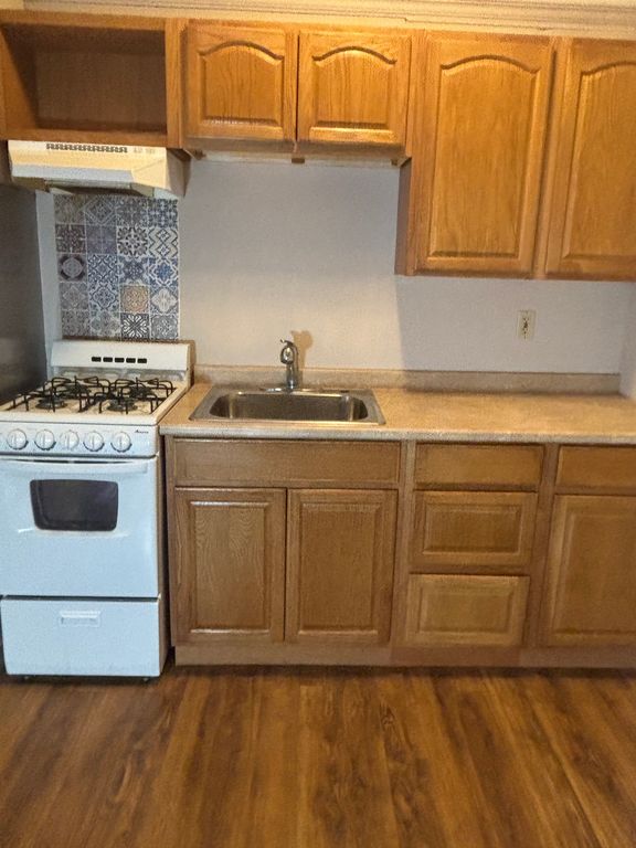 73 Charles St #1, Bristol, RI 02809 - See Est. Value, Schools & More