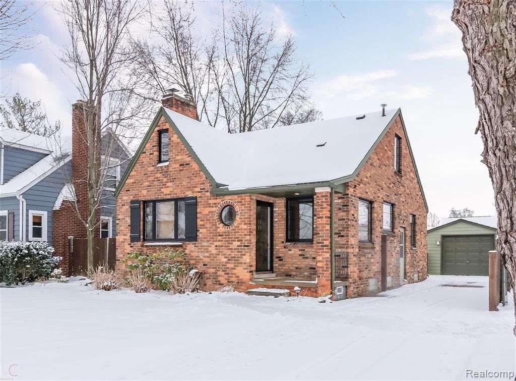 1395 W Saratoga St, Ferndale, MI 48220 | Trulia