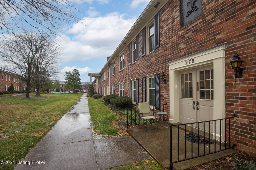 278 Salisbury Sq, Louisville, KY 40207 - See Est. Value, Schools & More