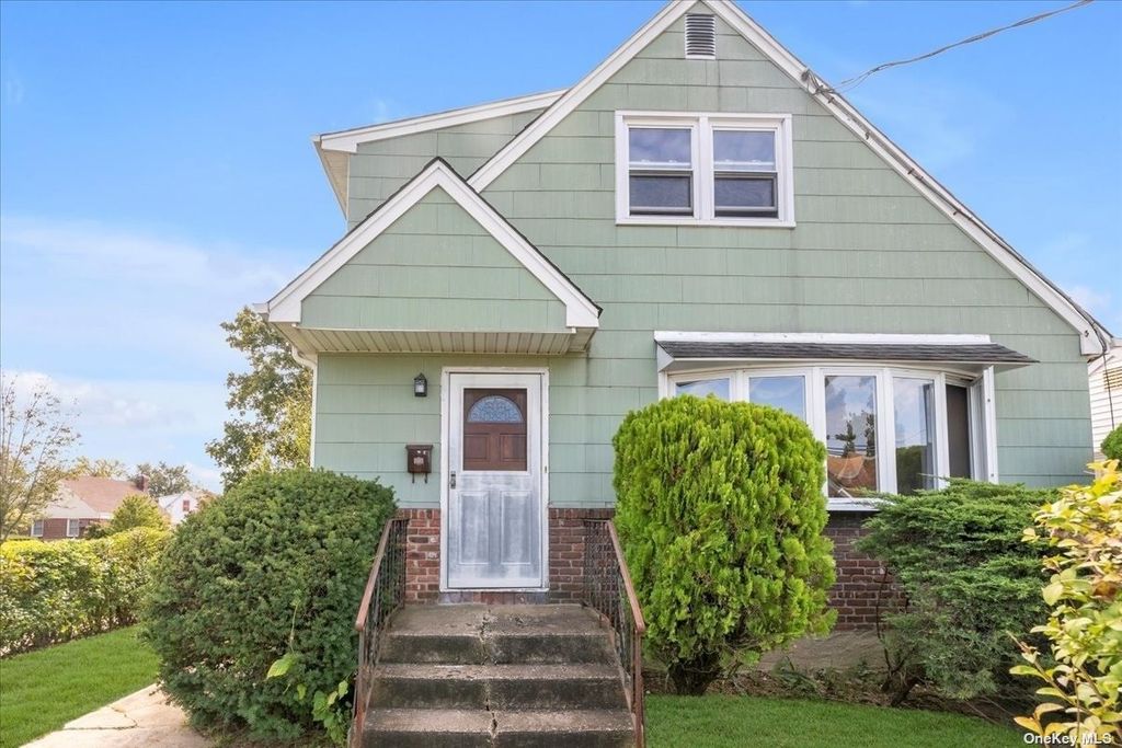 160 Lafayette Street, Williston Park, NY 11596 | Trulia