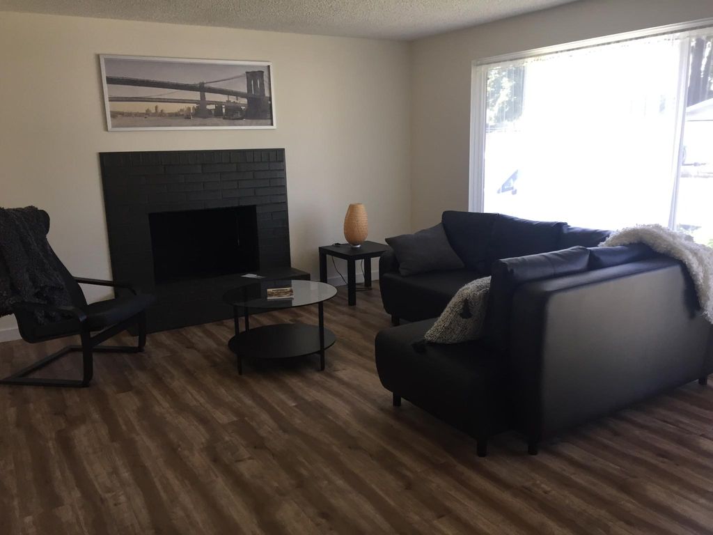 340 NW 12th St, Gresham, OR 97030 - See Est. Value, Schools & More