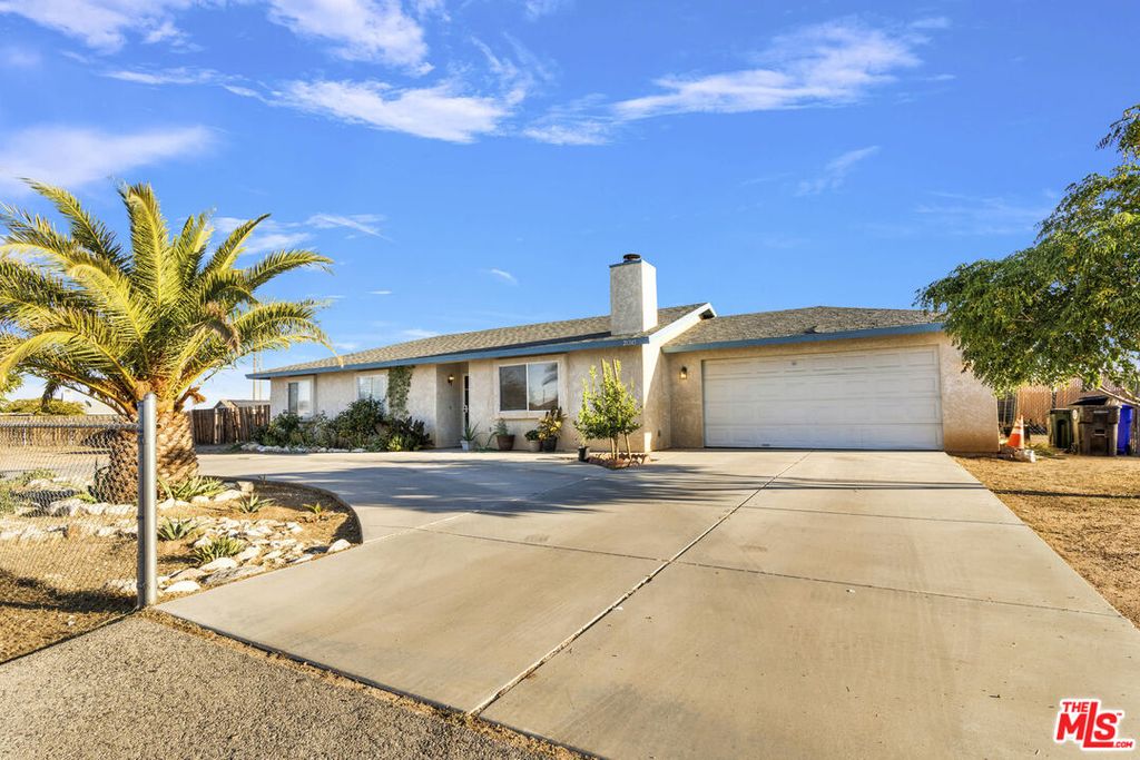 21245 Truchas Rd, Apple Valley, CA 92308 - See Est. Value, Schools & More