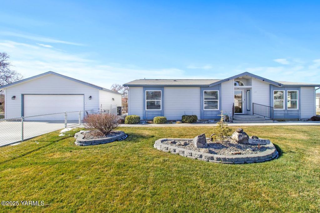 3701 Gun Club Rd #149, Yakima, WA 98901 - See Est. Value, Schools & More