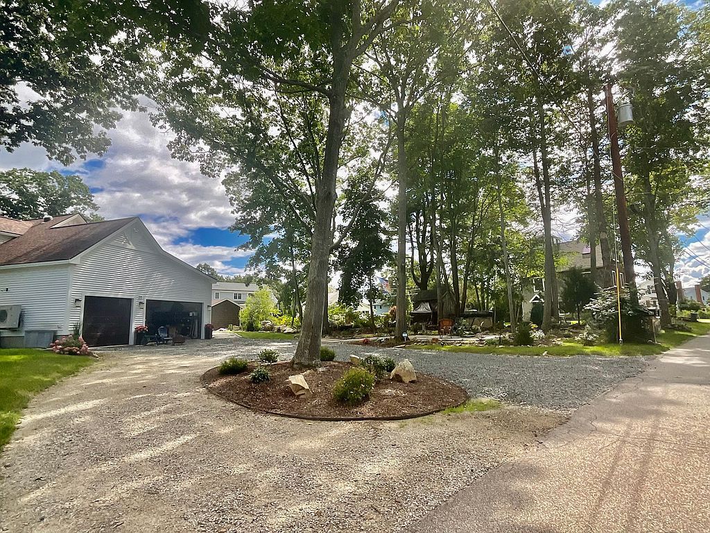 51 Park Ridge Ave, Rye, NH 03870 - See Est. Value, Schools & More