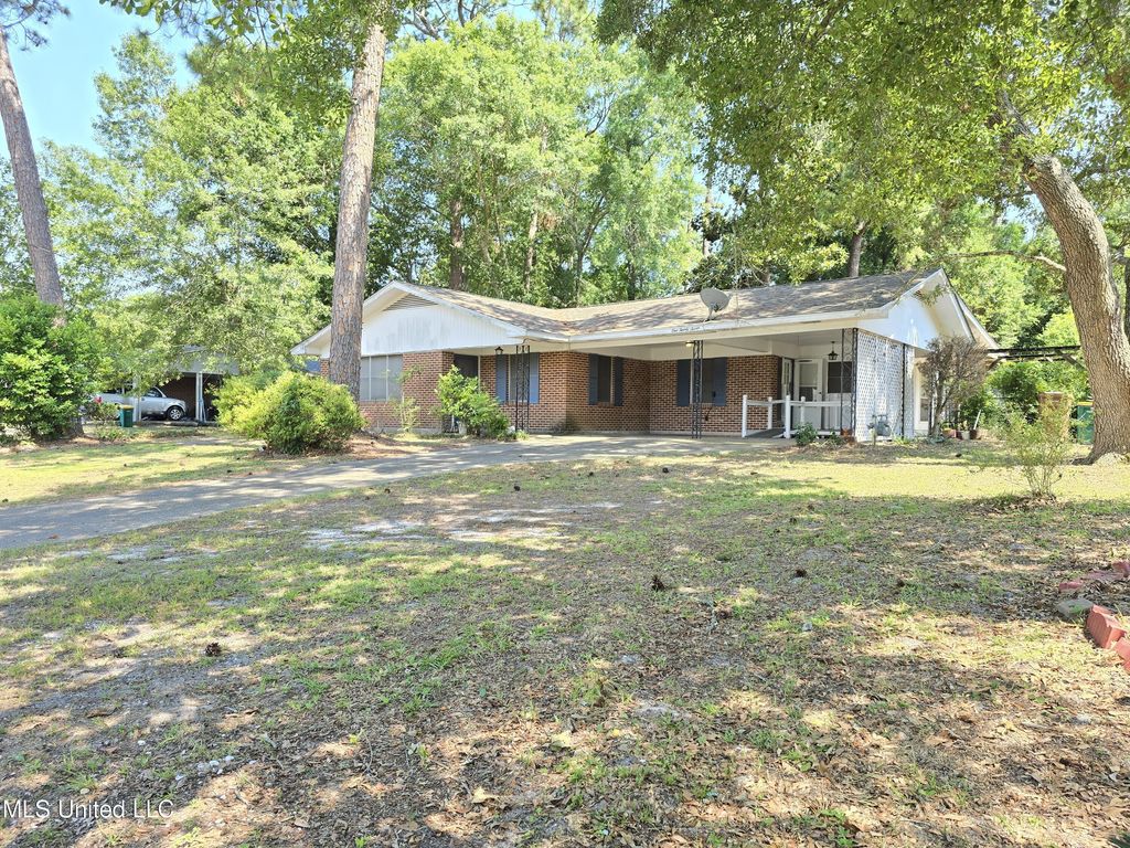 2485 Carter Rd, Biloxi, MS 39531 - See Est. Value, Schools & More