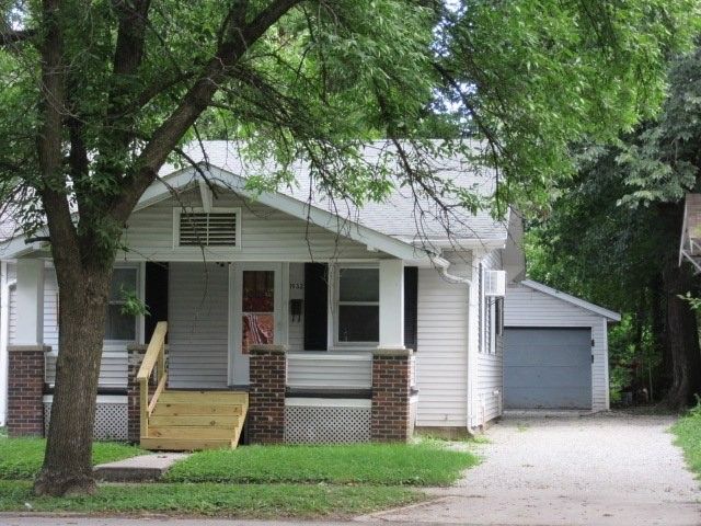 1932 E Prairie St, Decatur, IL 62521 - See Est. Value, Schools & More