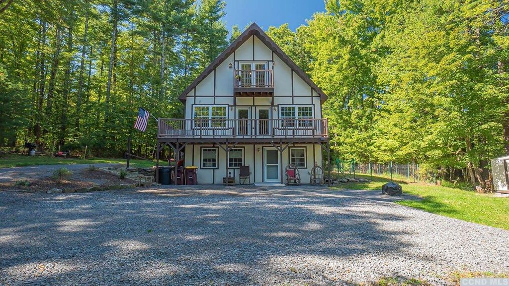 289 Floyd Hawver Rd, Round Top, NY 12473 | Trulia