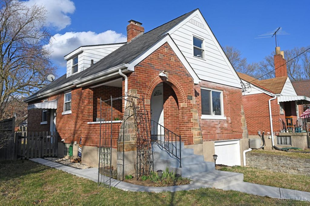 6832 Roe St, Cincinnati, OH 45227 - See Est. Value, Schools & More