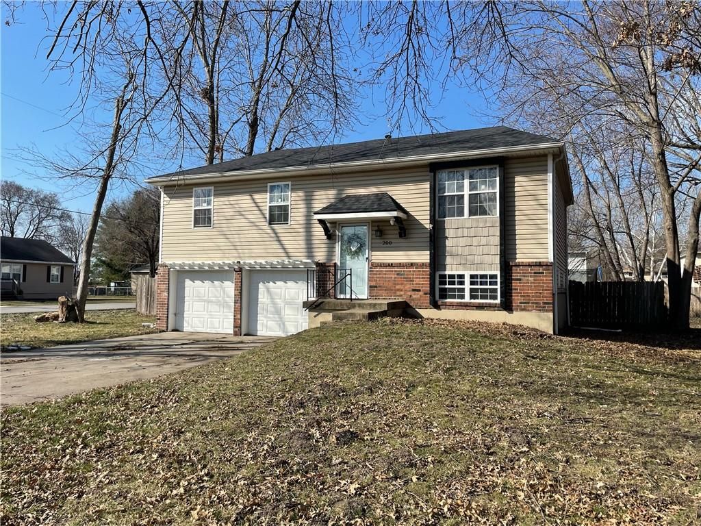 200 Gregg St, Grain Valley, MO 64029 - See Est. Value, Schools & More
