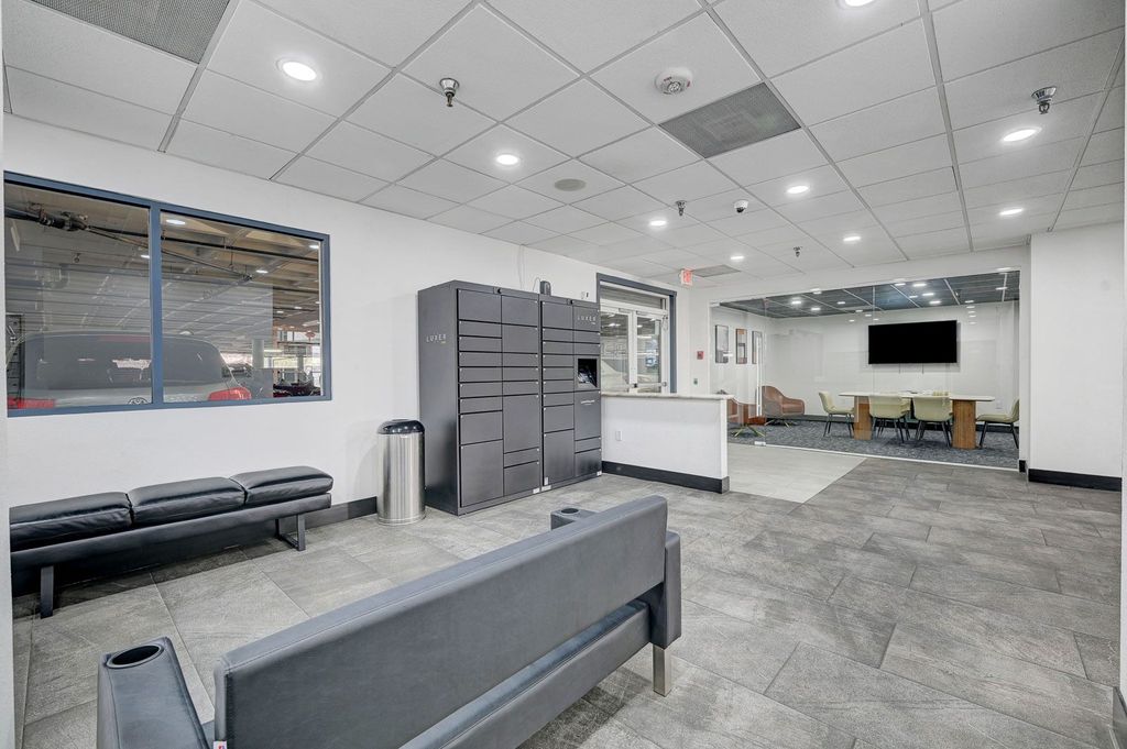 900 E Desert Inn Rd #5497649, Las Vegas, NV 89109 - See Est. Value ...