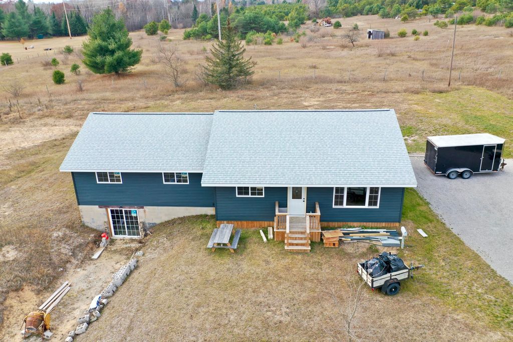 955 N F 41 Rd, Lincoln, MI 48742 | MLS# 25058650 | Trulia